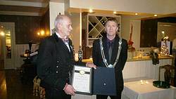 Norges Vels medalje til Olav Johansen. - Radio Hallingdal